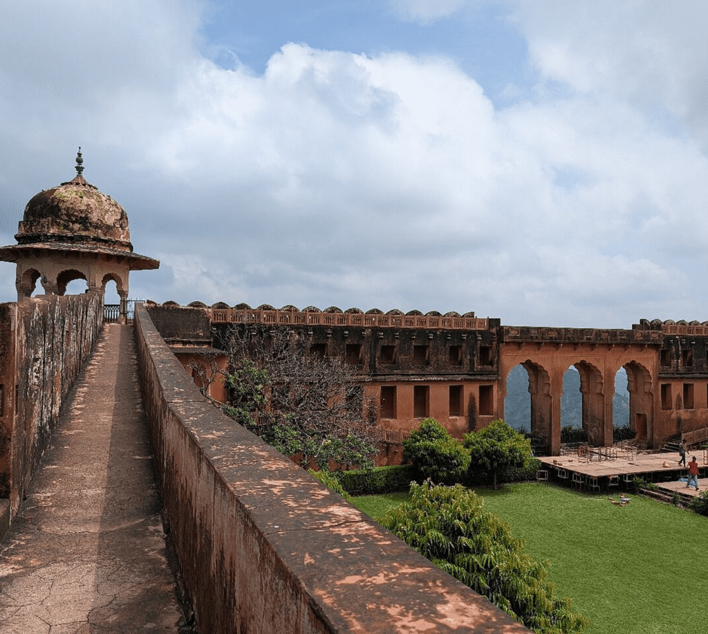 Amer Fort Jaipur – History, Timings & Entry Fee Details